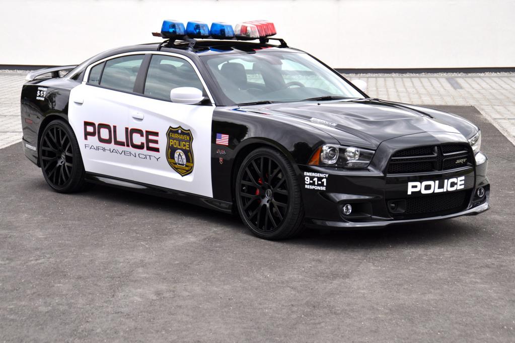 Tuning: Dodge Charger SRT8 im Polizei-Look - Magazin